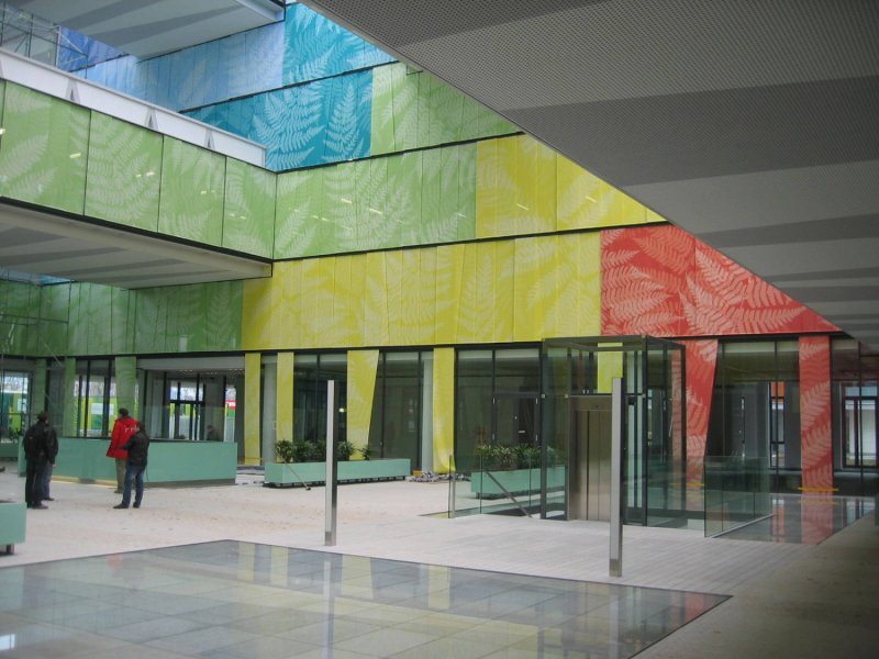 Zastínili jsme Amazon Court v pražském Karlíně